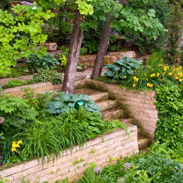 5 Benefits of Using Concrete Blocks for Garden Projects | Orange Pavers